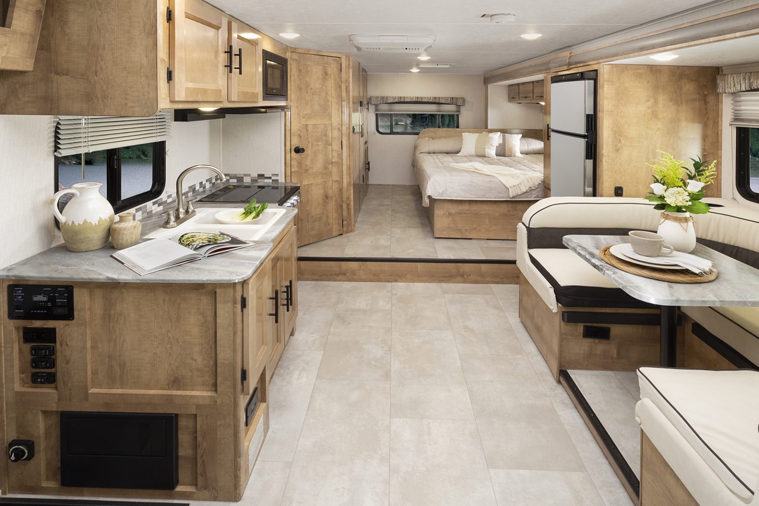 2020 Class C Motorhomes - RV Lifestyle Magazine