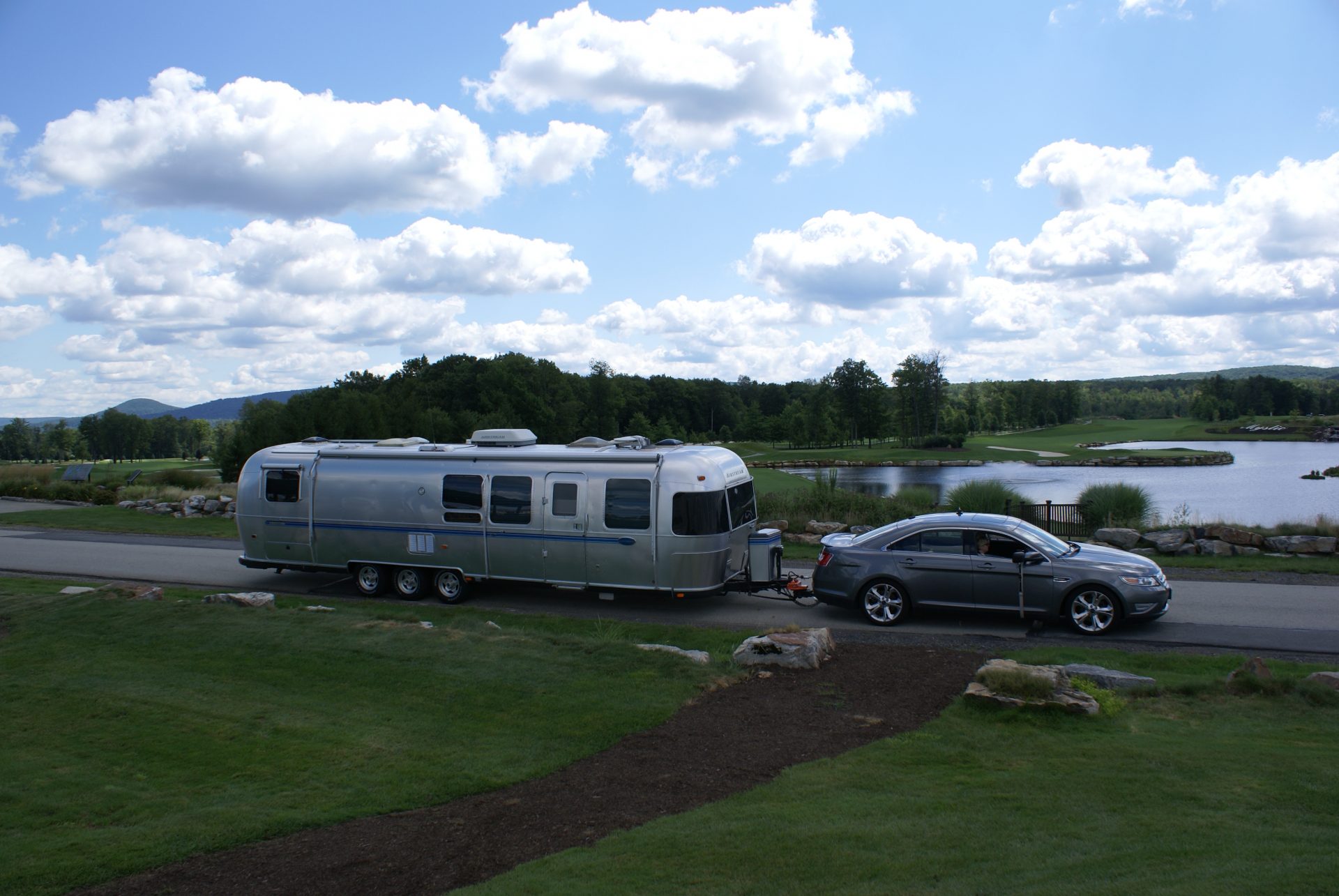 Hitch Hints – Why You Want a Tri-Axle | RV Lifestyle Magazine