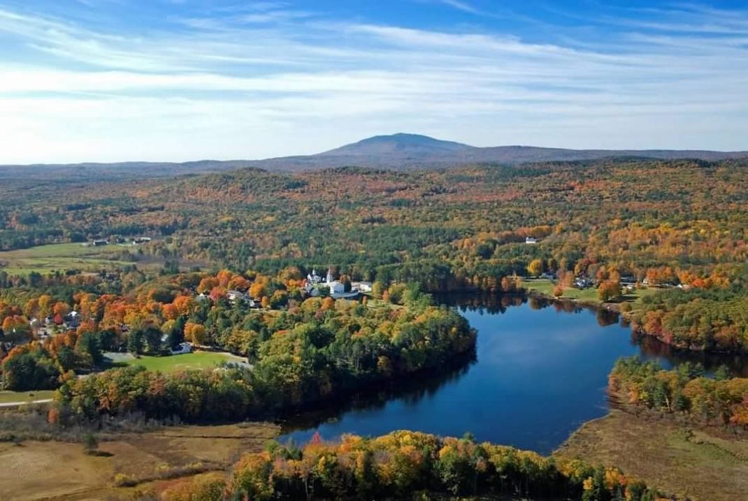 Follow the Fall Colour Trail from Maine to Tennessee… | RV Lifestyle ...