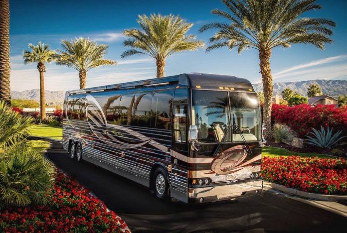 Prevost H3-45 Motorhome Features Fuel Efficiency and Aerodynamic ...