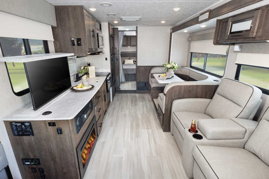 Class C Motorhome Buyer’s Guide | RV Lifestyle Magazine